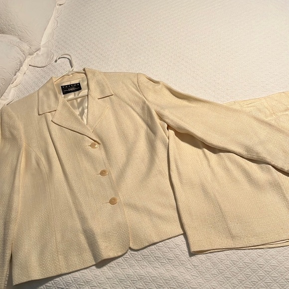 Barbara Moss | Other | Barbara Moss Skirt Suit Size 4 | Poshmark